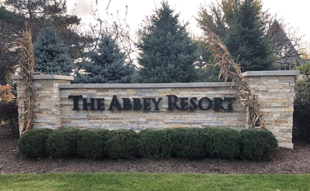 Abbey Resort and Avani Spa - Put on Your Party Pants