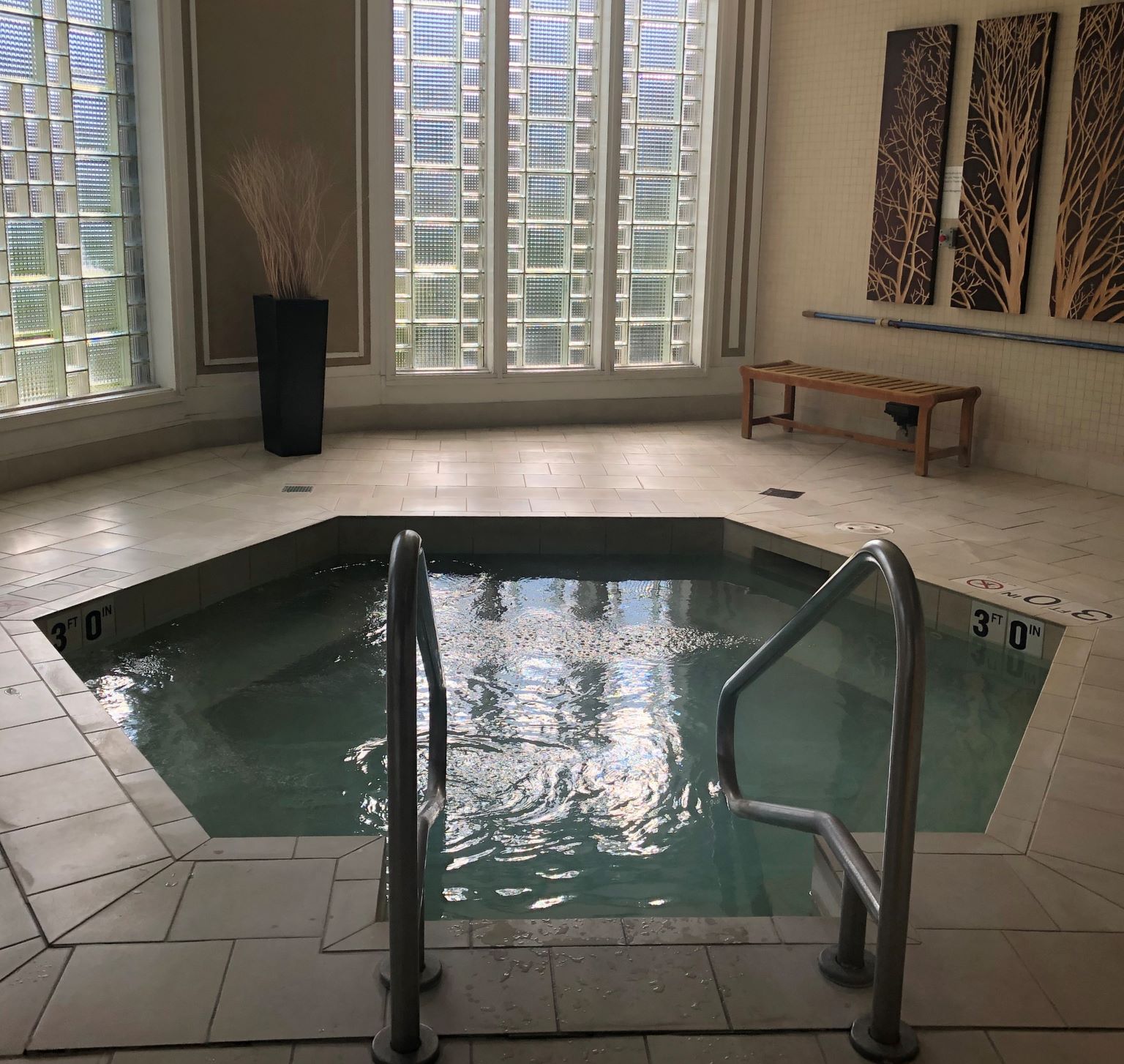 Abbey Resort and Avani Spa - Put on Your Party Pants